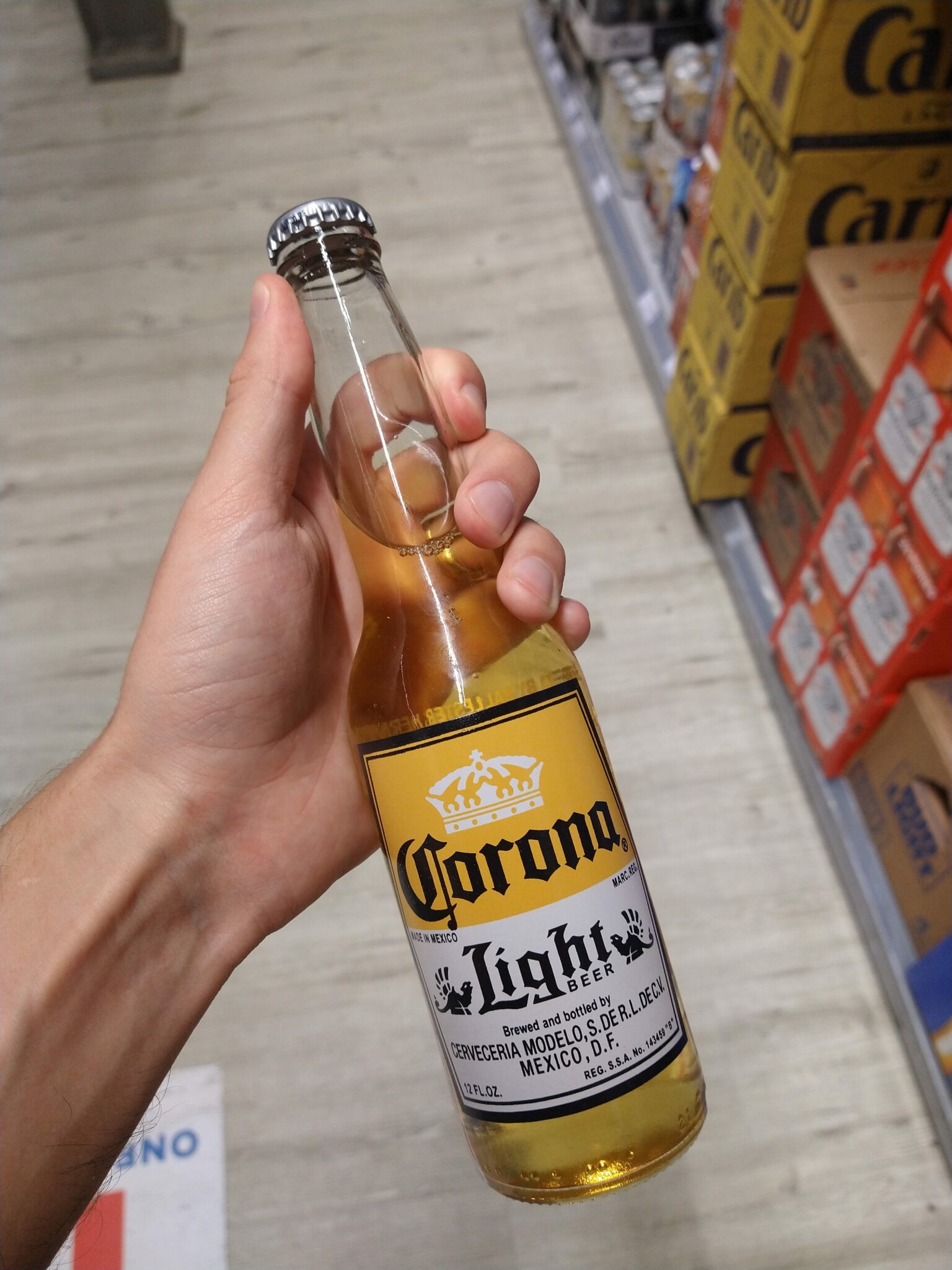 Corona Light Calories (Complete Breakdown) - BeverageBeaver.com